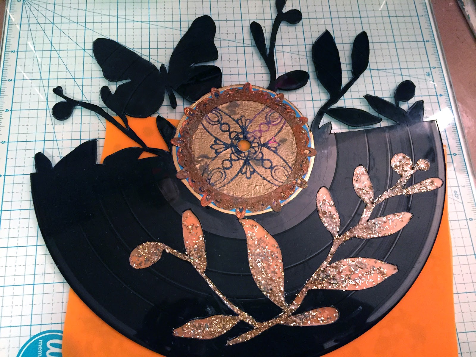 StencilGirl Talk: Gwen's Gems: Use Stencils and a Vinyl Record to Make ...