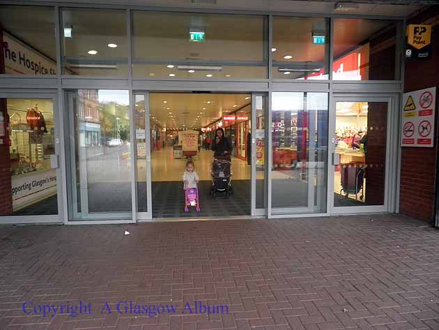 A Glasgow Album: Govan Cross Benches
