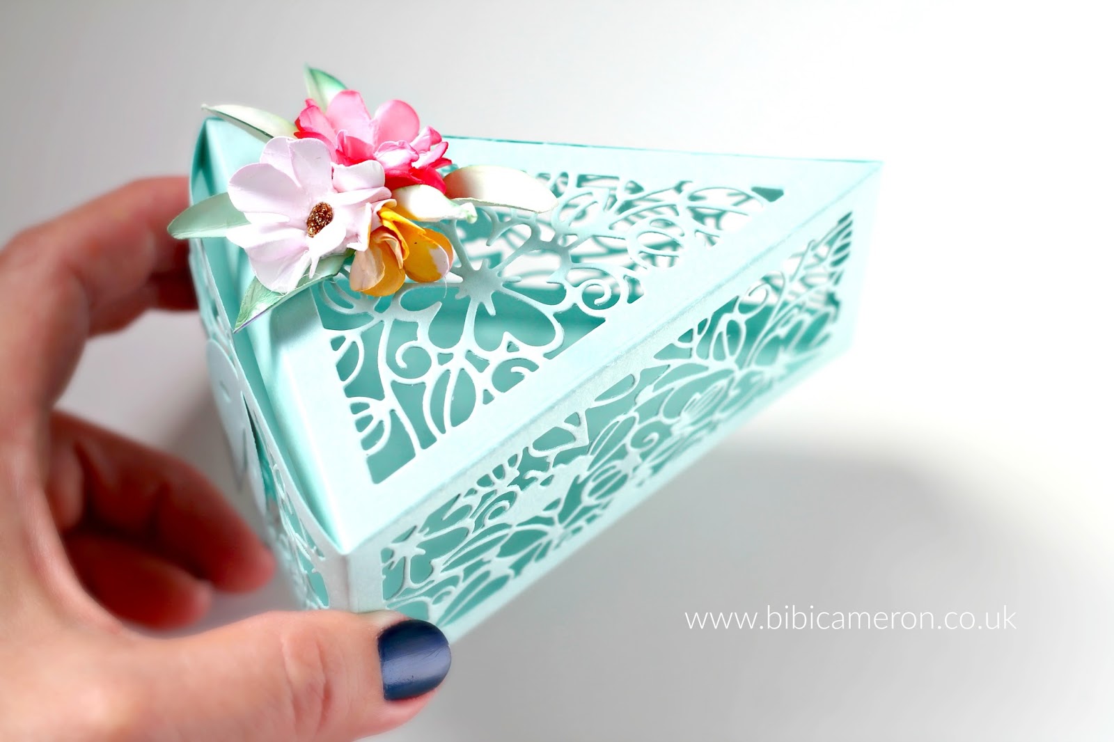 Cake Slice Box & Wrinkled Paper flowers | SIP Challenge 93 - Bibi Cameron
