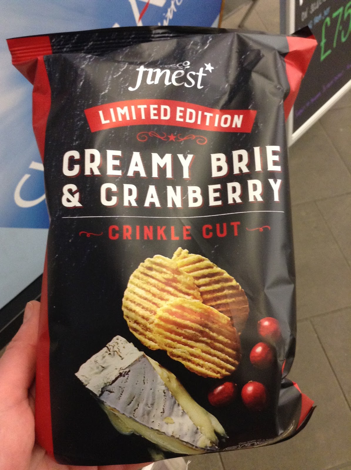 Tesco Finest Creamy Brie & Cranberry Crisps