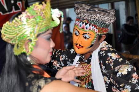 The Lost Ark: Pesona Tari Lengger Topeng Jeketro