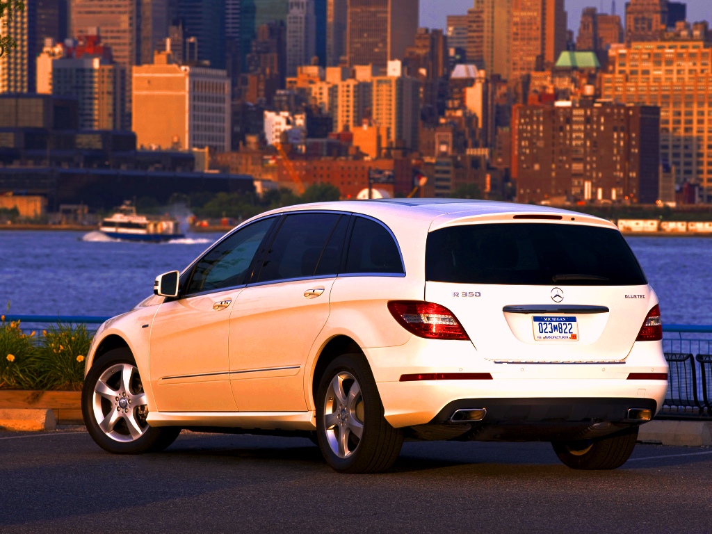 Car al Top 33: Mercedes Classe R: La seconda generazione sarà un ...