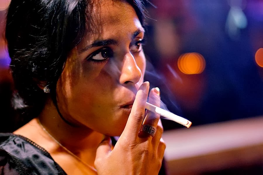 Female Indian actress smoking: November 2013