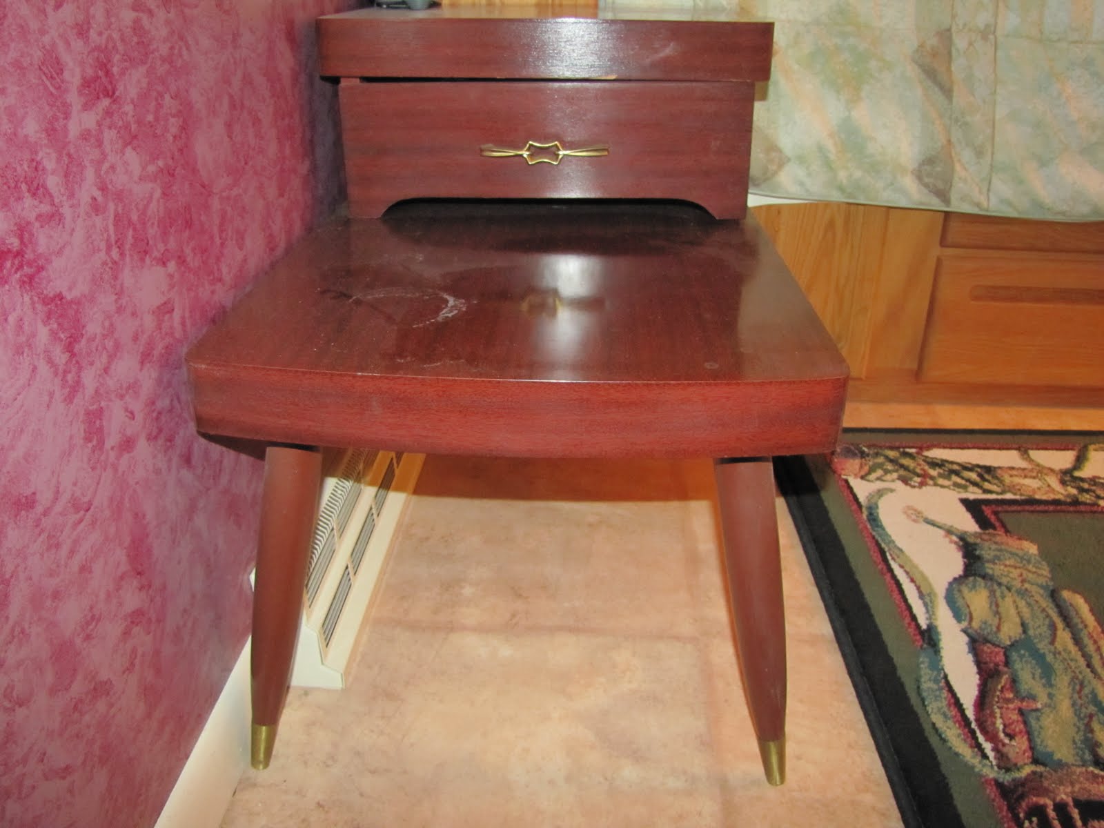 Mad for Mid-Century: Midwest Mid-Century Treasures: Vintage Side Table