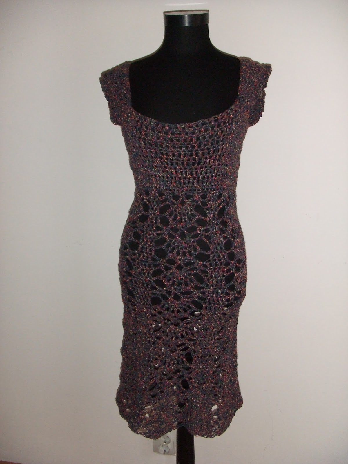 detotfelul: rochie crosetata (diagrama)