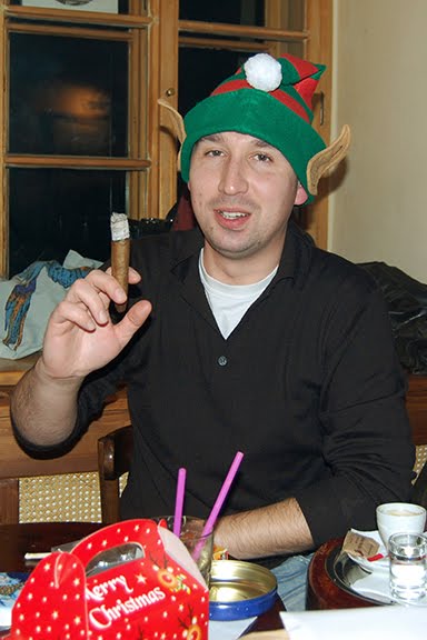 CERCUL FUMĂTORILOR DE PIPĂ & TRABUC - SIBIU: Crăciun în fum de trabuc ...