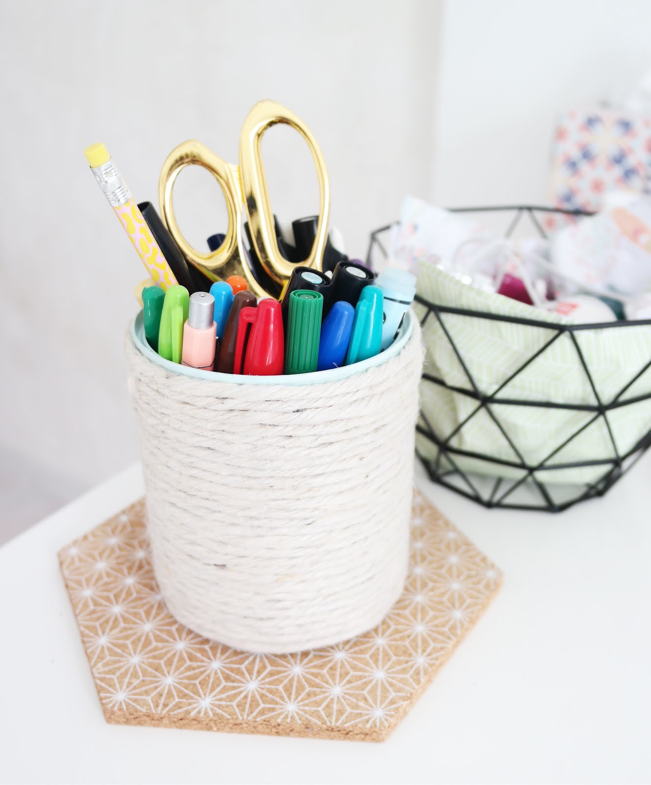 DIY - LE CLASSIQUE POT A CRAYONS - Stacey Stachetti