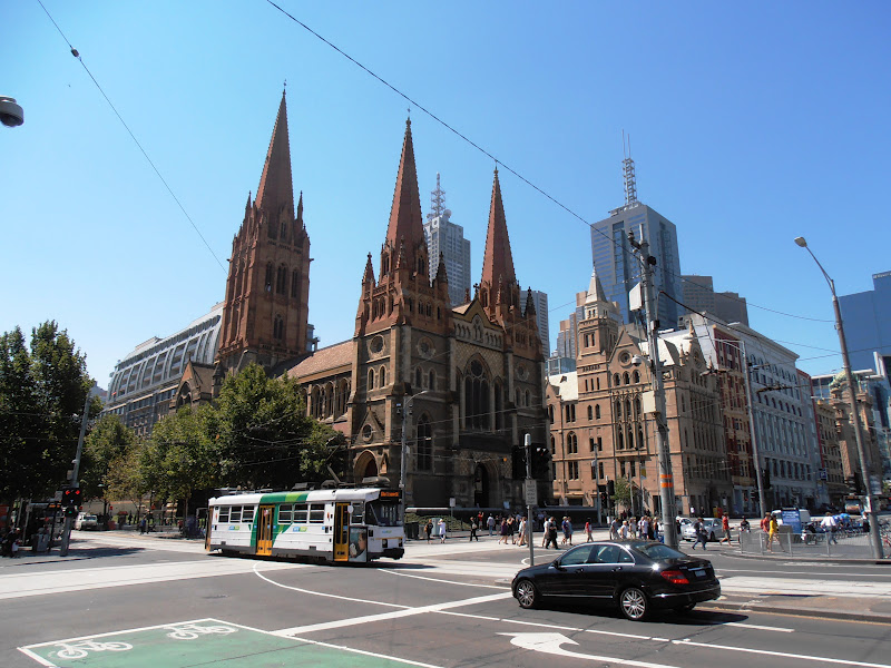 The Clarke's Aussie Adventure: 14 February 2012 - Sundowner Rockbank ...
