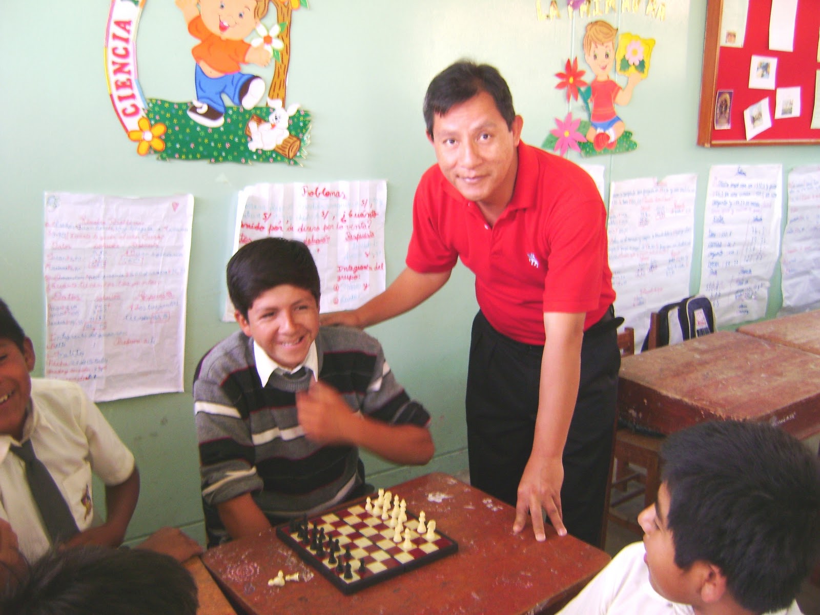 I.E. Nicanor de la Fuente Sifuentes NIXA: CONOCIENDO A LOS MAESTROS ...