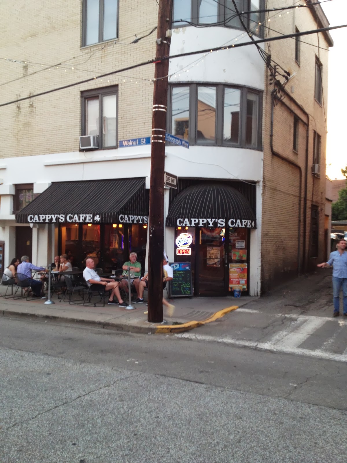 The Great Pittsburgh Pub Crawl: Cappy's Cafe