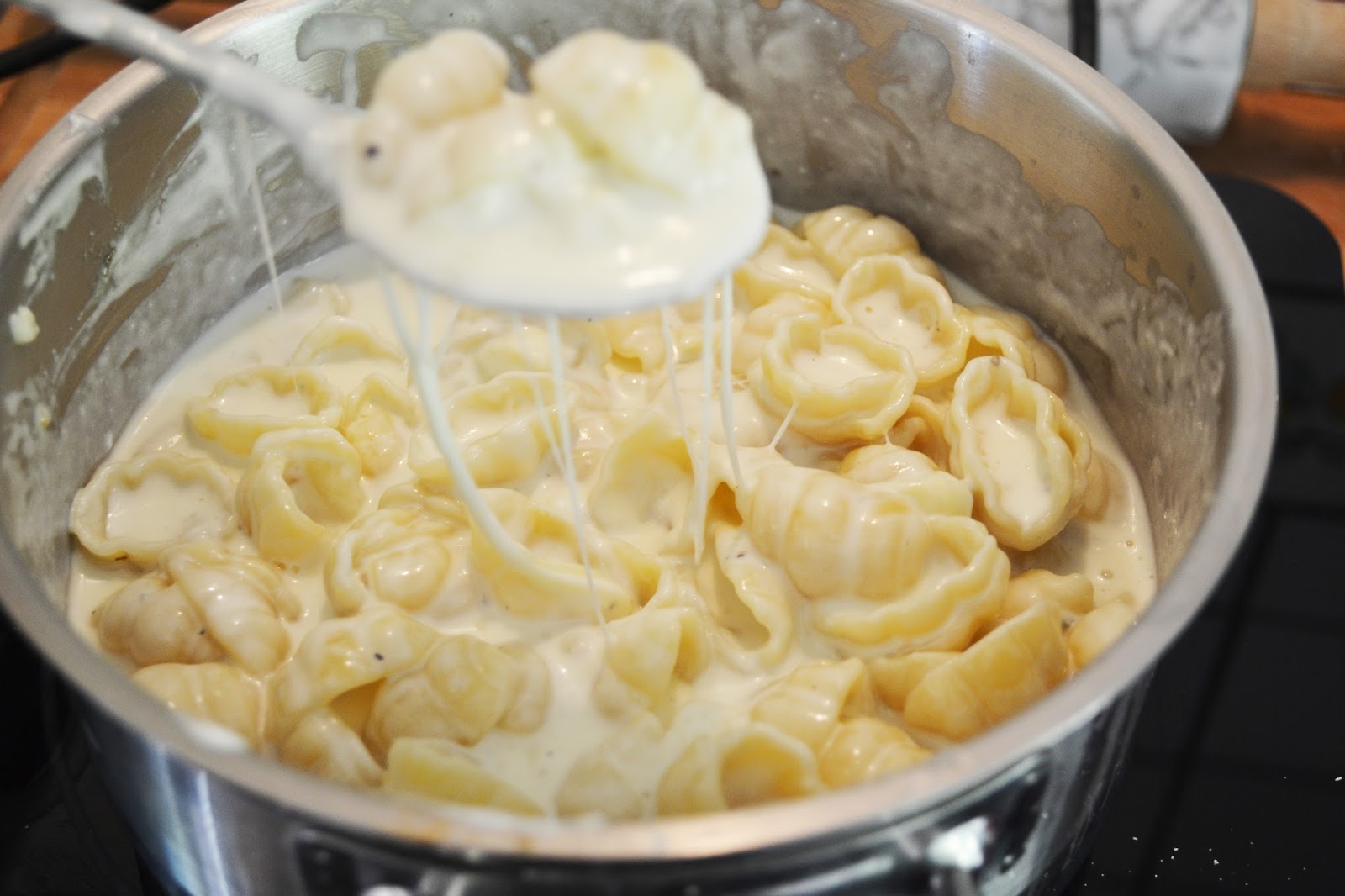 J'ai toujours aimé le jaune moutarde: Pâtes aux 4 fromages et cresson