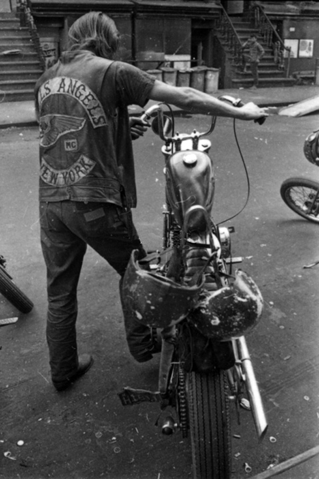 Hells Angels Ride the Big Apple ~ Riding Vintage