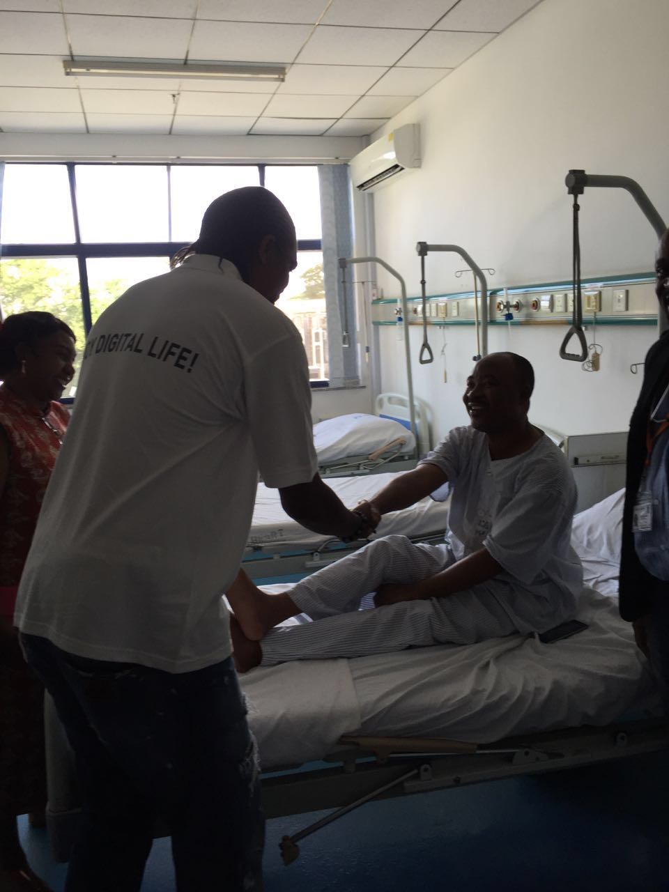 Nwankwo Kanu visits Muhimbili national hospital in Tanzania(pictures)