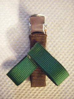 Lucky's Crafts: Make your own Christmas Tree Hair Clip