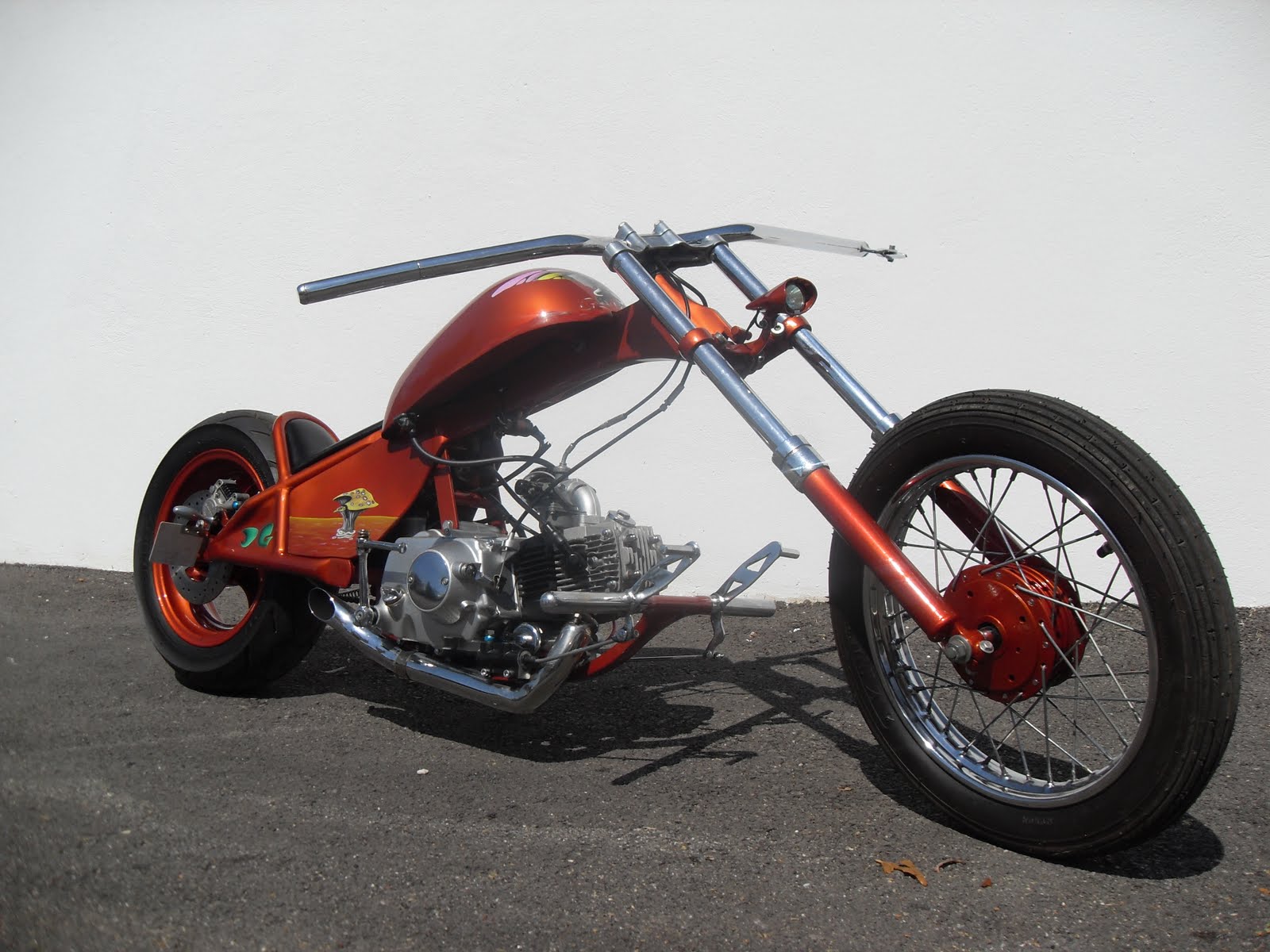 Joe's Garage - Custom Motorcycles & Tattoos: Mini Chopper