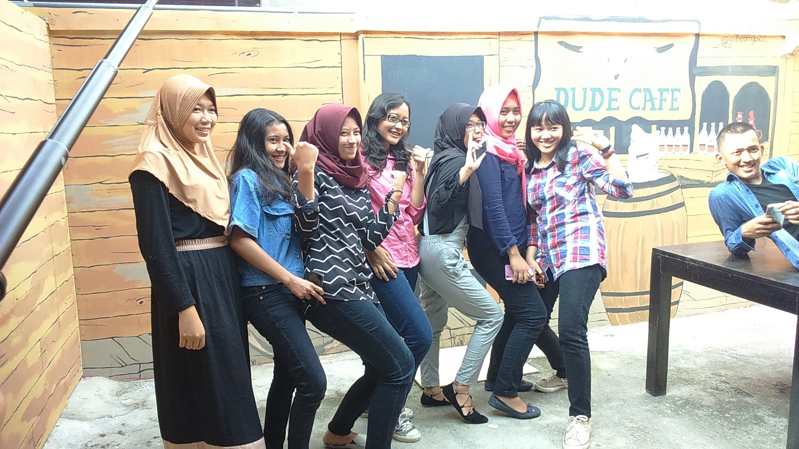 Gallery | Dude Cafe and Resto | Best Beer, Shisha & Indian Food ...