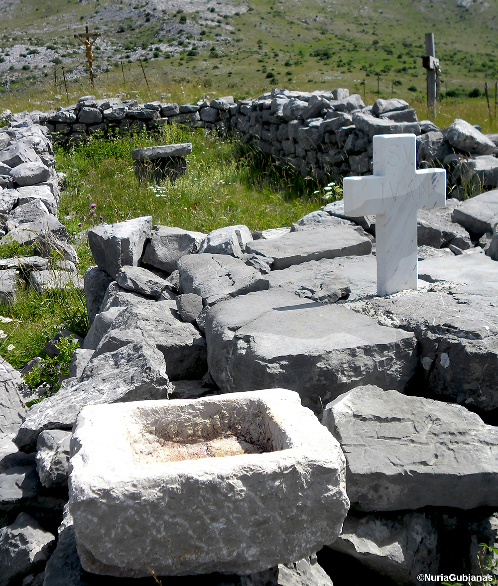 Outliern: Paklenica: Izvor Mordic - Vlaski Grad