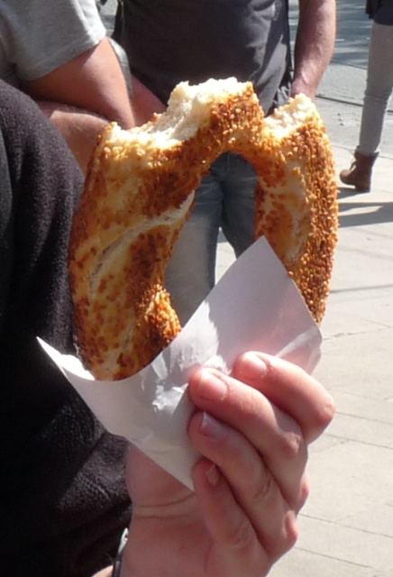 Między ustami a ciosem patelnią: Obwarzanek Krakowski?