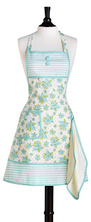 The Sugar Bee Bungalow: {Queen Bee} Looking Cute in the Kitchen!