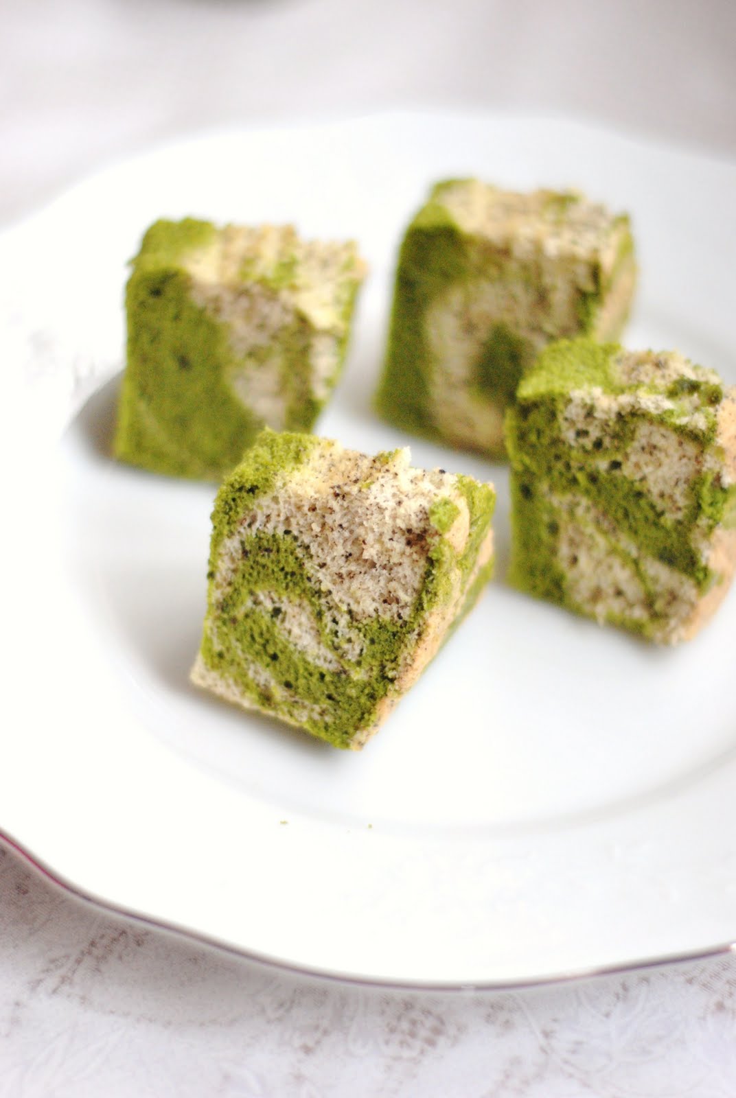 Sweets and Loves: Marbled Matcha Peach Tea Chiffon Cake