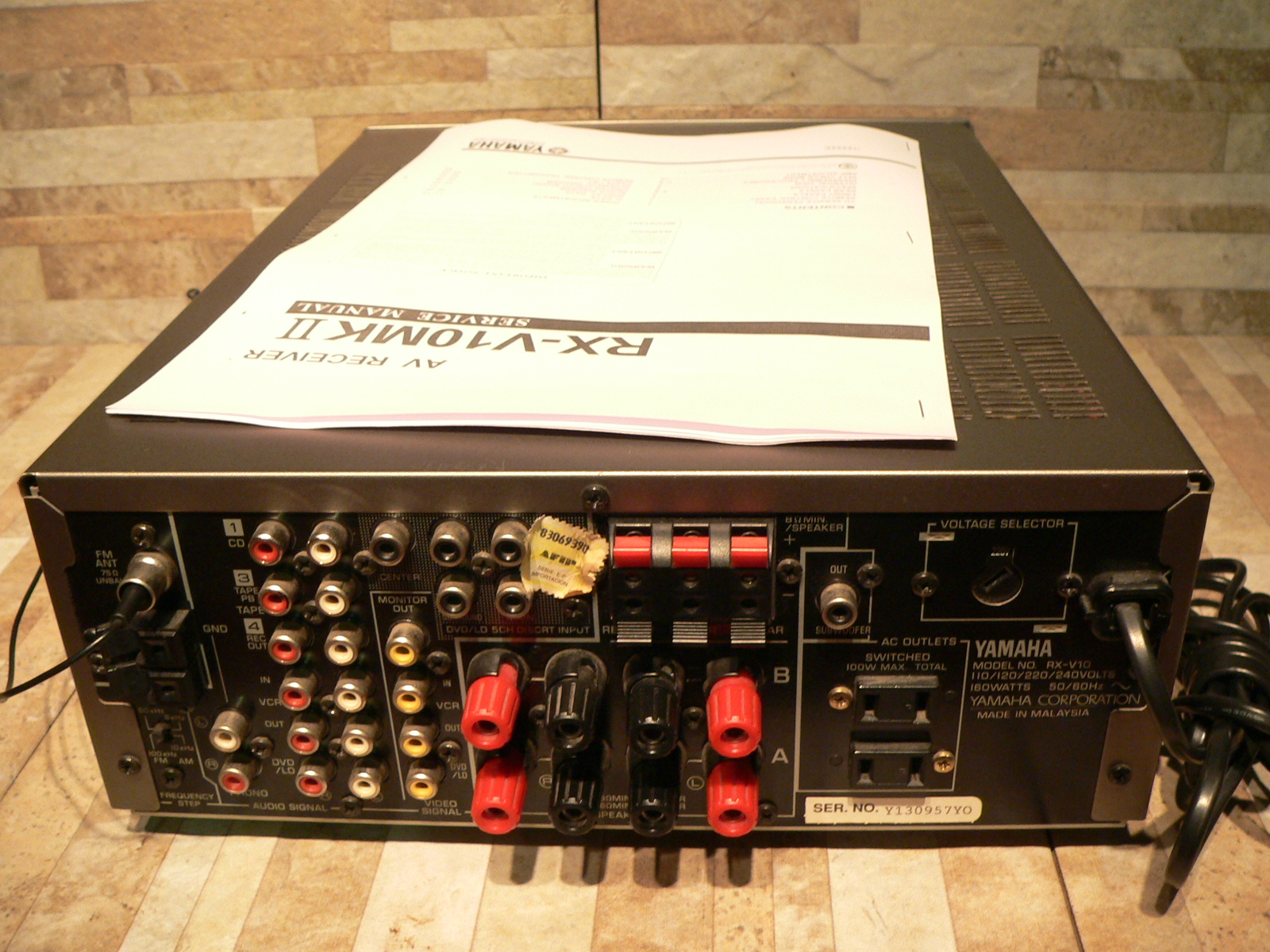 su-distribuidor audio hi-fi and hi-end: RECEIVER YAMAHA RX-V10 UN ...