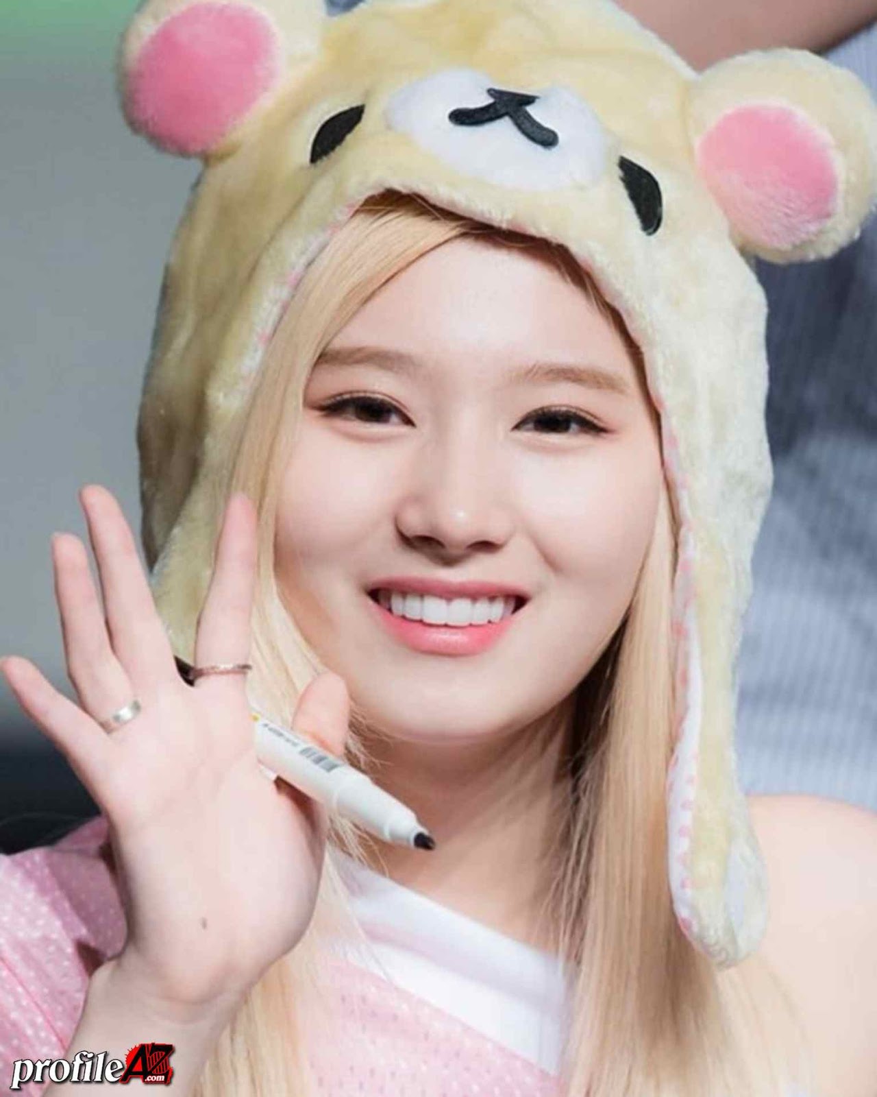 Sana Twice Profile Photos Fact Bio And More Biotist sana-twice-profile-photos-fact-bio-and-more-biotist