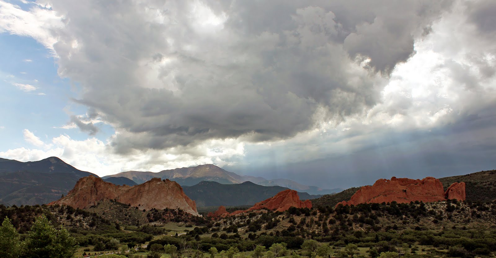 Greggle Goes West: Above the Fruited Plain