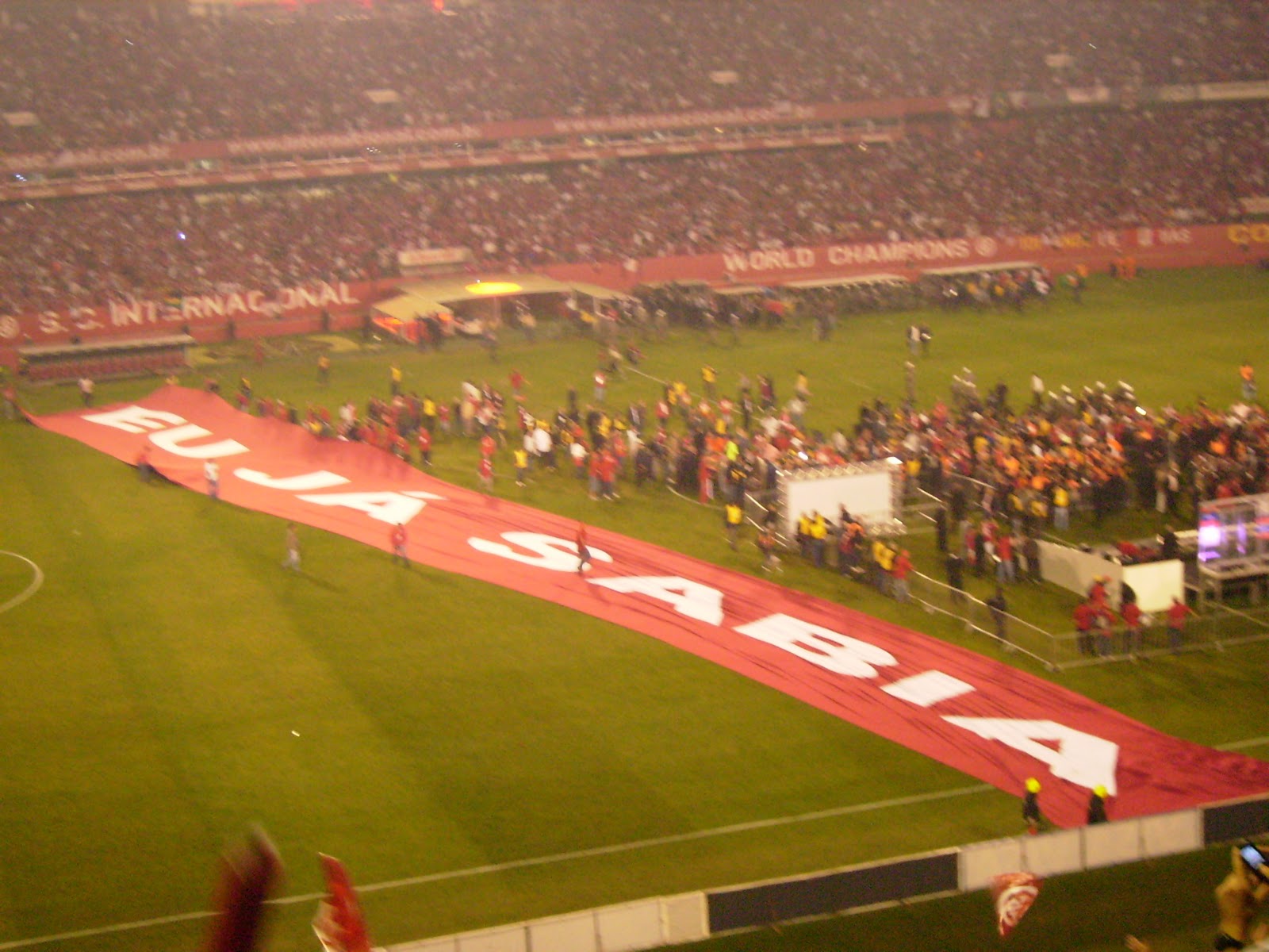 Terra dos Muitos: Sobre o Beira-Rio e Porto Alegre