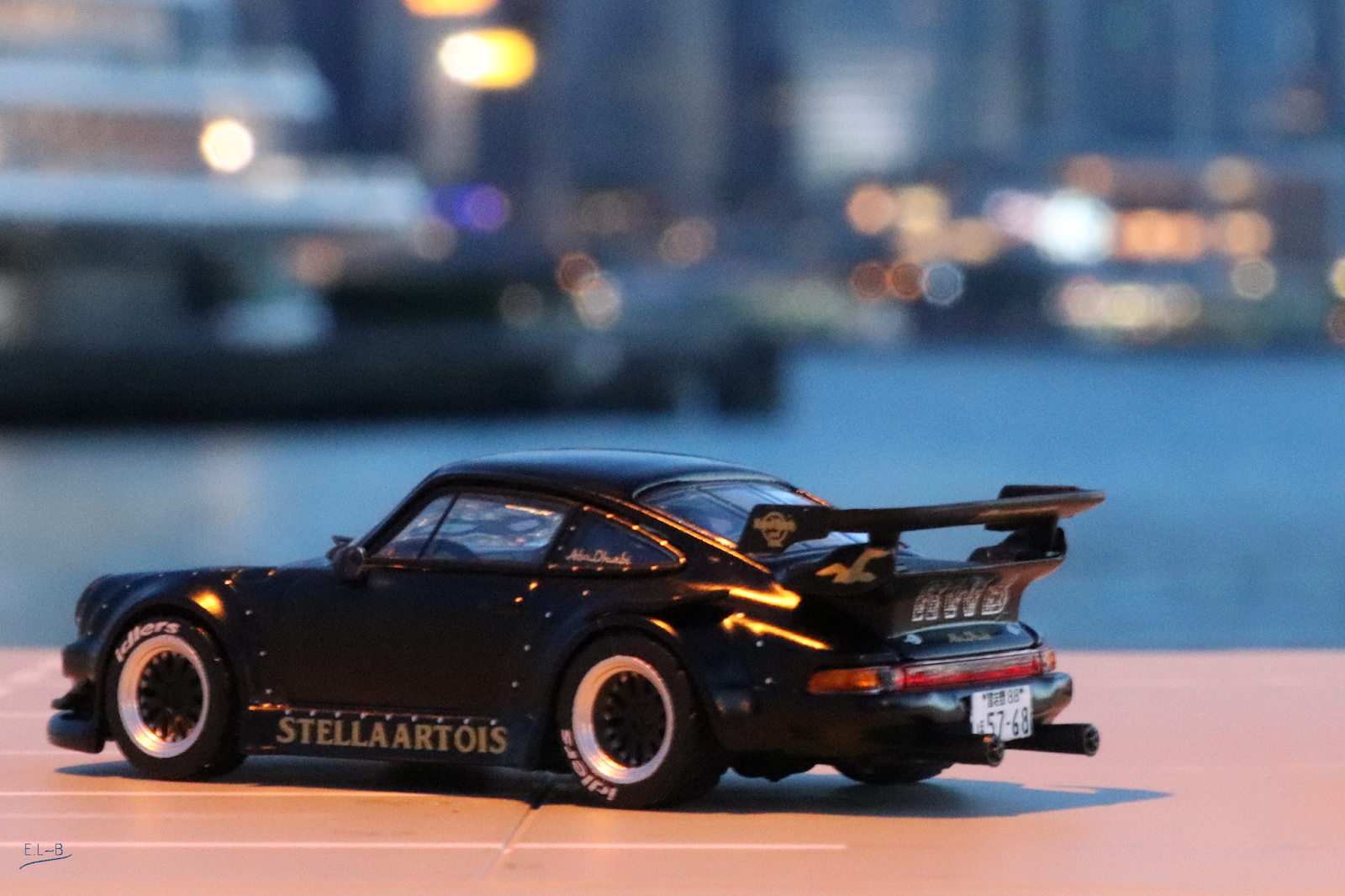 Une Porsche RWB 930 chez Tarmac dès décembre - Mininches