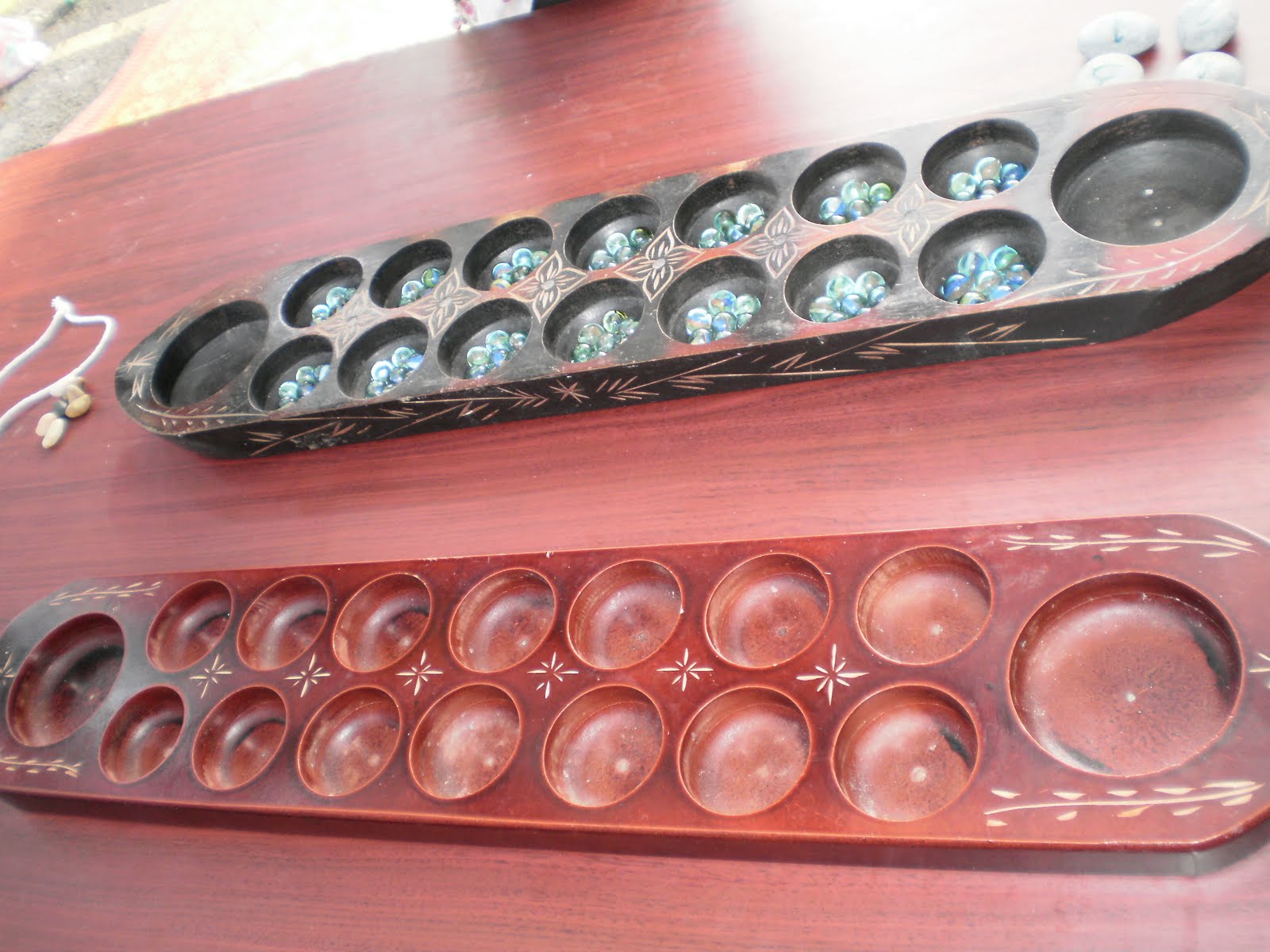 PERMAINAN TRADISIONAL: CONGKAK