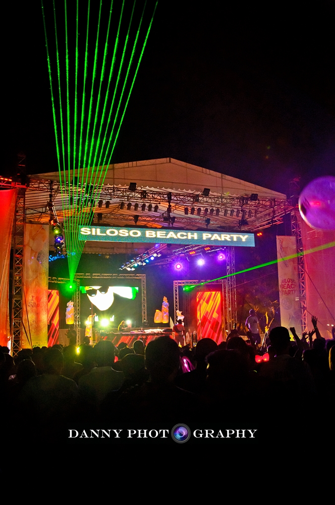 Sentosa Siloso Beach Party Countdown 2013 ~ Danny Tan Photography