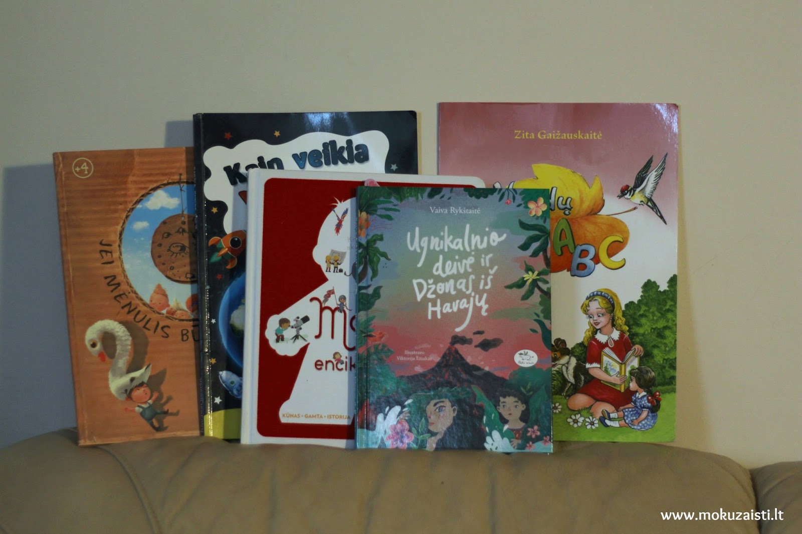 Moku žaisti: Penkios knygos nemokamai!