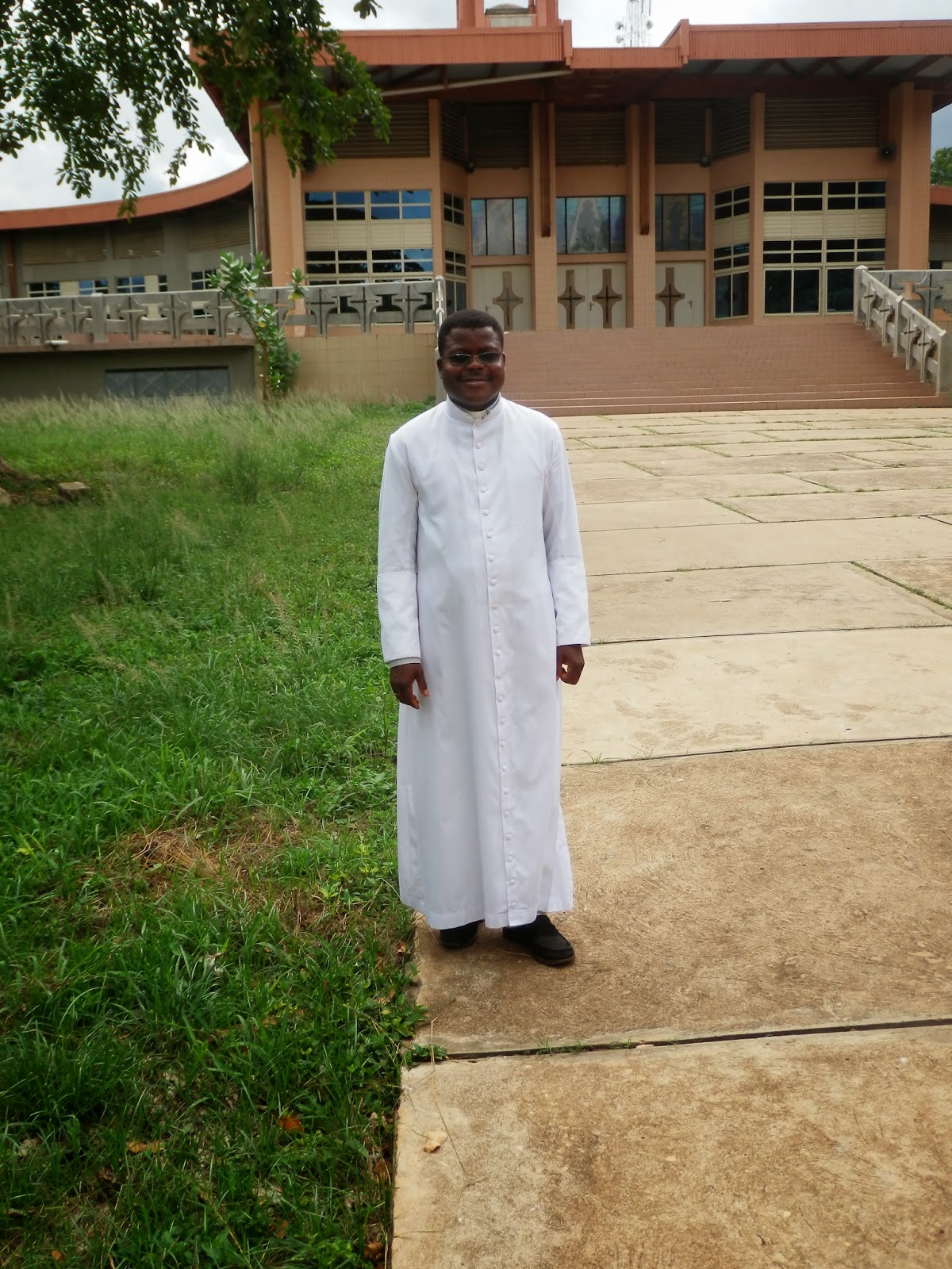 CATHEDRALE DE LOKOSSA