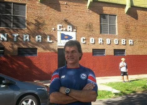 Universo Charrúa: Informante, Charrúa