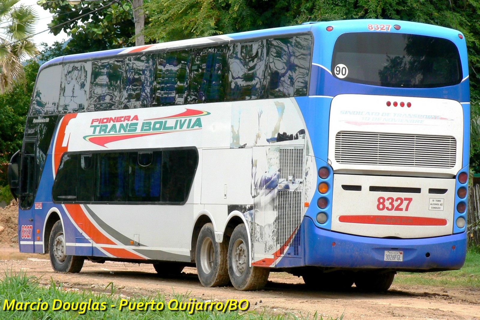 Expresso Bus: Trans Bolivia 8327