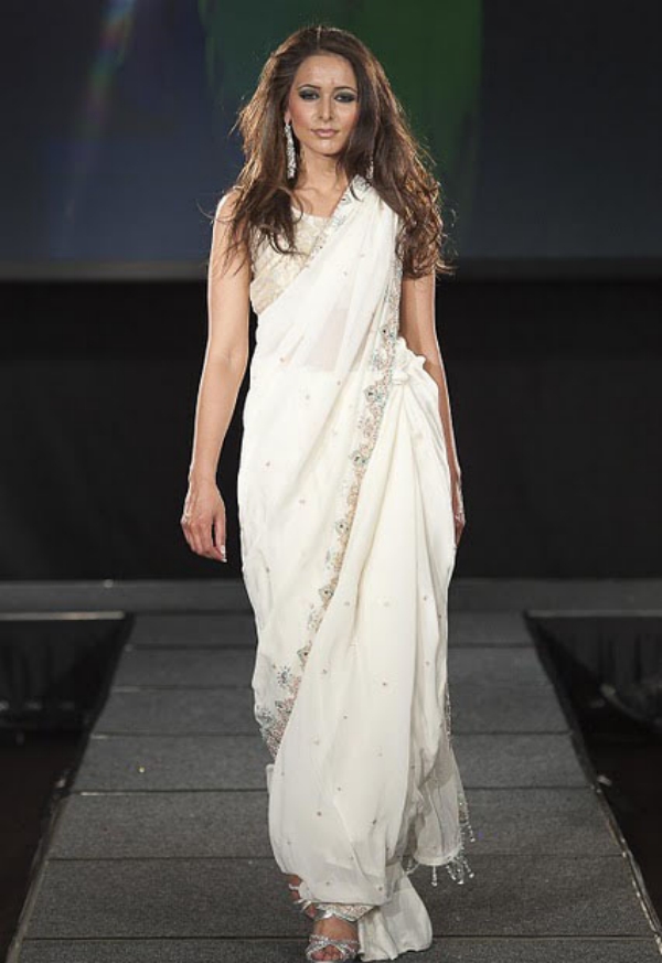 MiX FasHioN: Latest Dubai Fashion Dress