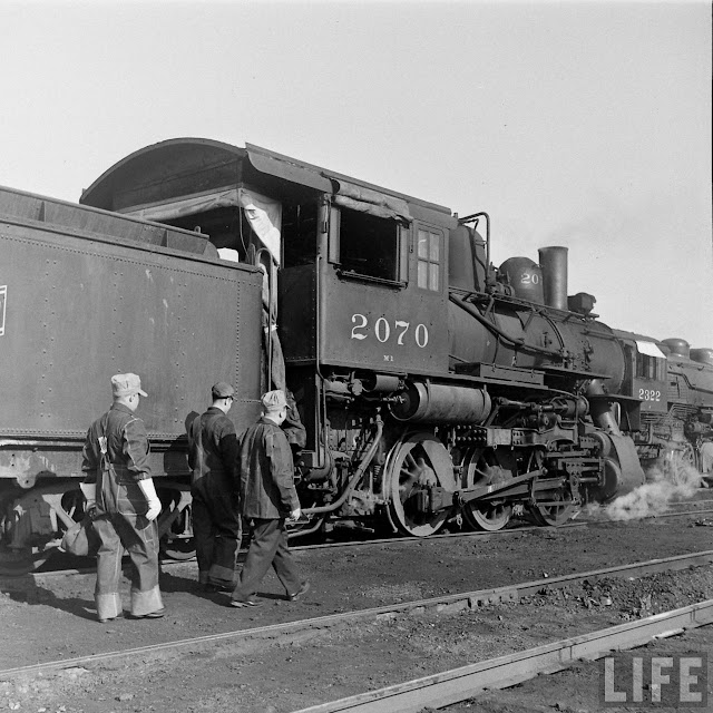 Nostalgia on Wheels: LIFE - Railroad Switchman Feature from 1943