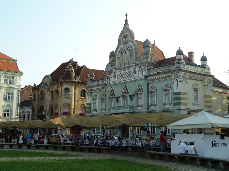 NOS GUSTA PASEAR: ORADEA Y TIMISOARA