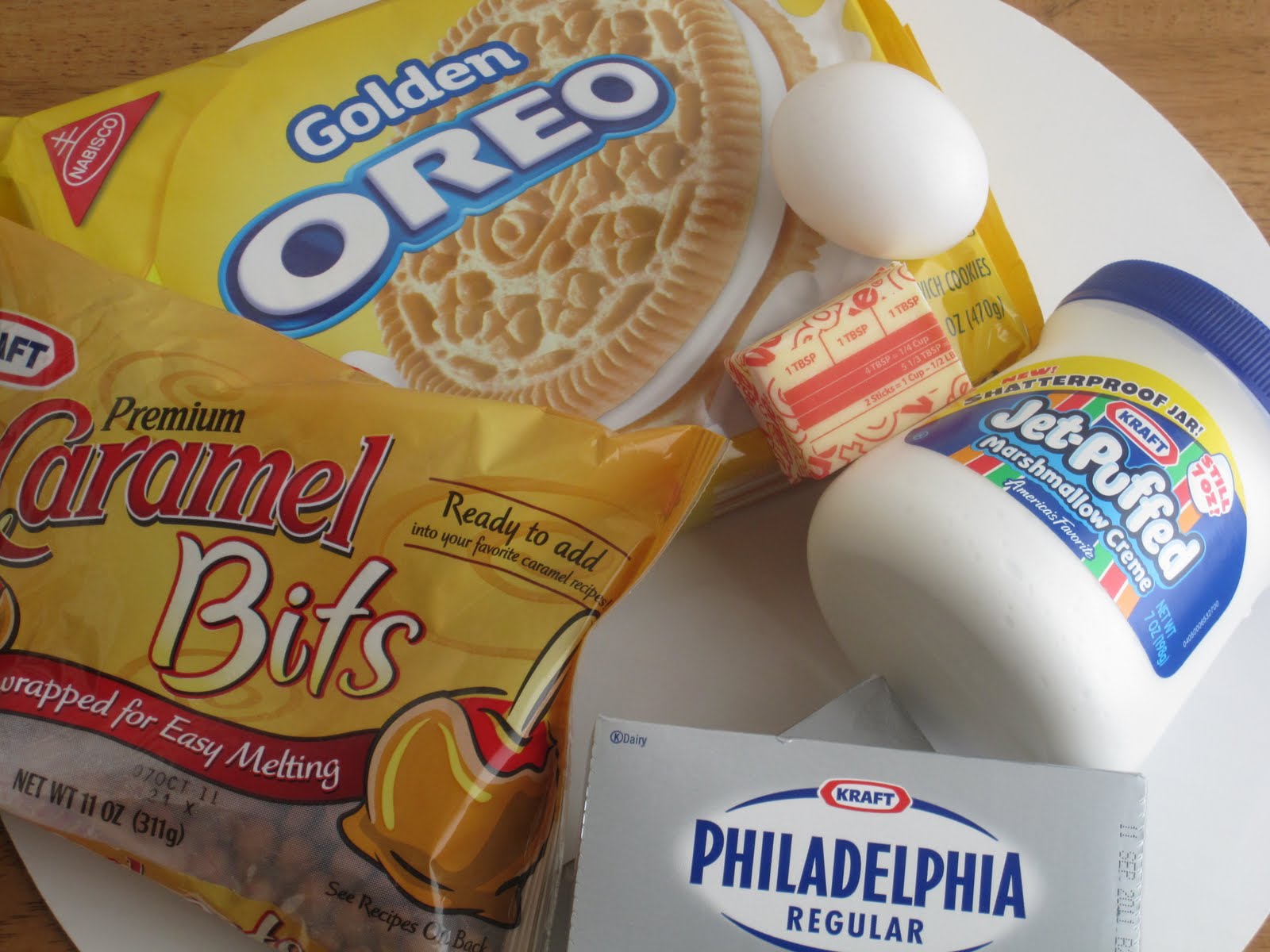 Golden Oreo Cheesecake Bars - Life In The Lofthouse