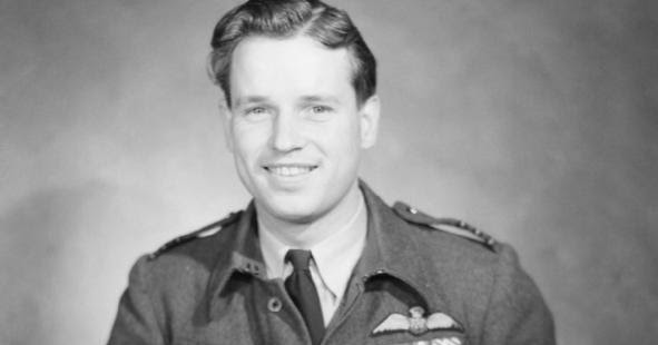 Famous Pipe Smokers: Guy Gibson