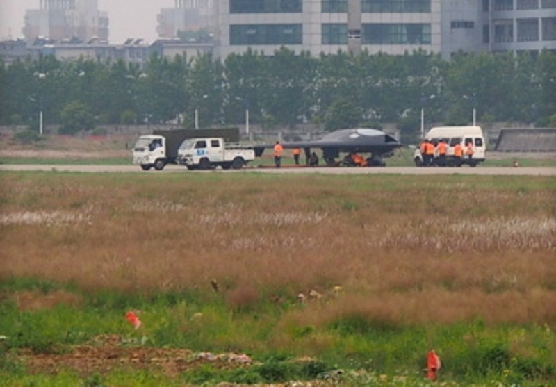 warhistory: Chinese Stealth Unmanned Combat / Reconnaissance Air ...