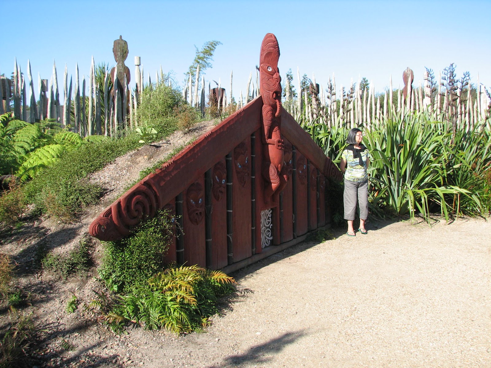 Te Āo Māori: Marae