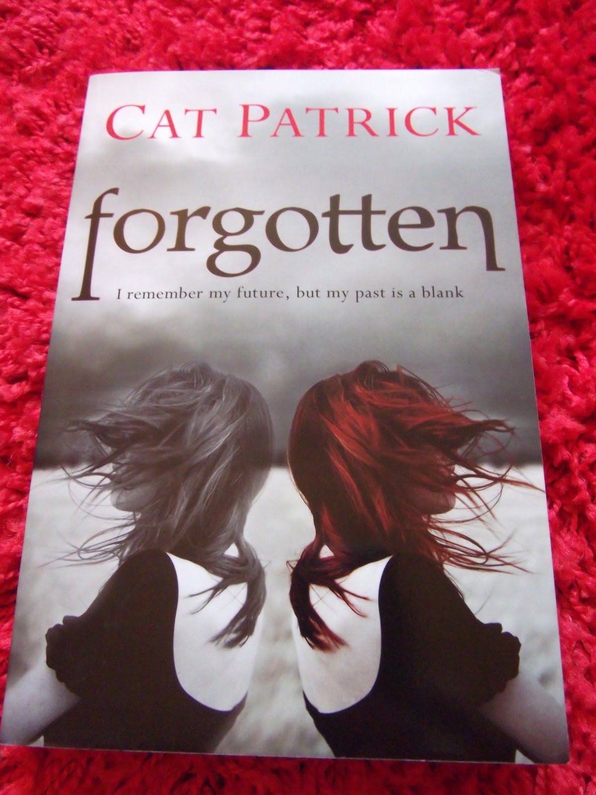 Hannahs Bücherblog: [Rezension] Cat Patrick - Forgotten