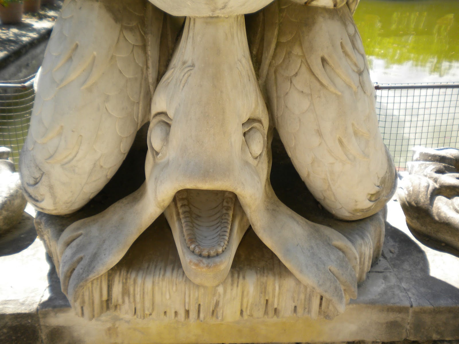 Groteskology: September 2013