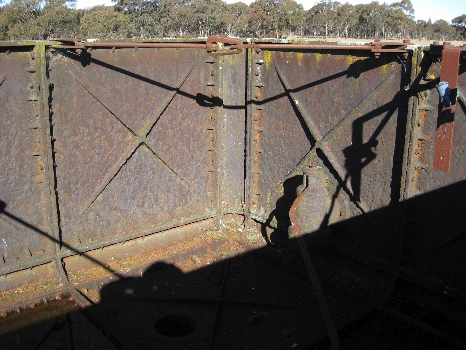 BOLIVIA: WATER TANK SEALING