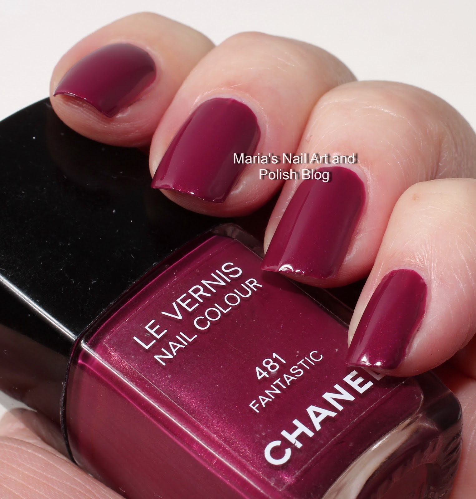 Marias Nail Art and Polish Blog: Chanel Fantastic 481, Gold Rush coll. swatches
