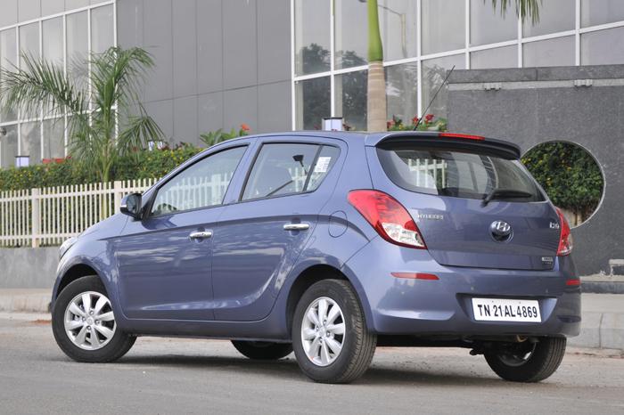 Test Drive and Review of new Hyundai i20 ~ Autocars