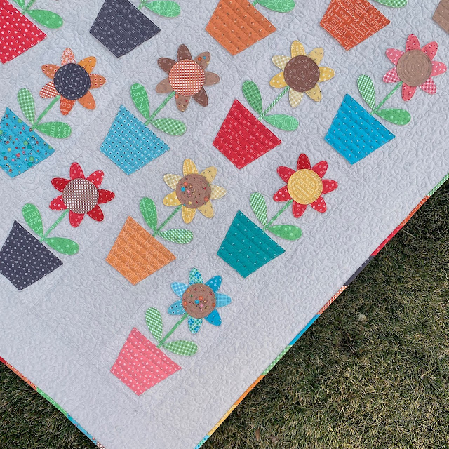 Bee In My Bonnet: Fall Flower Pots Quilt Tutorial!!