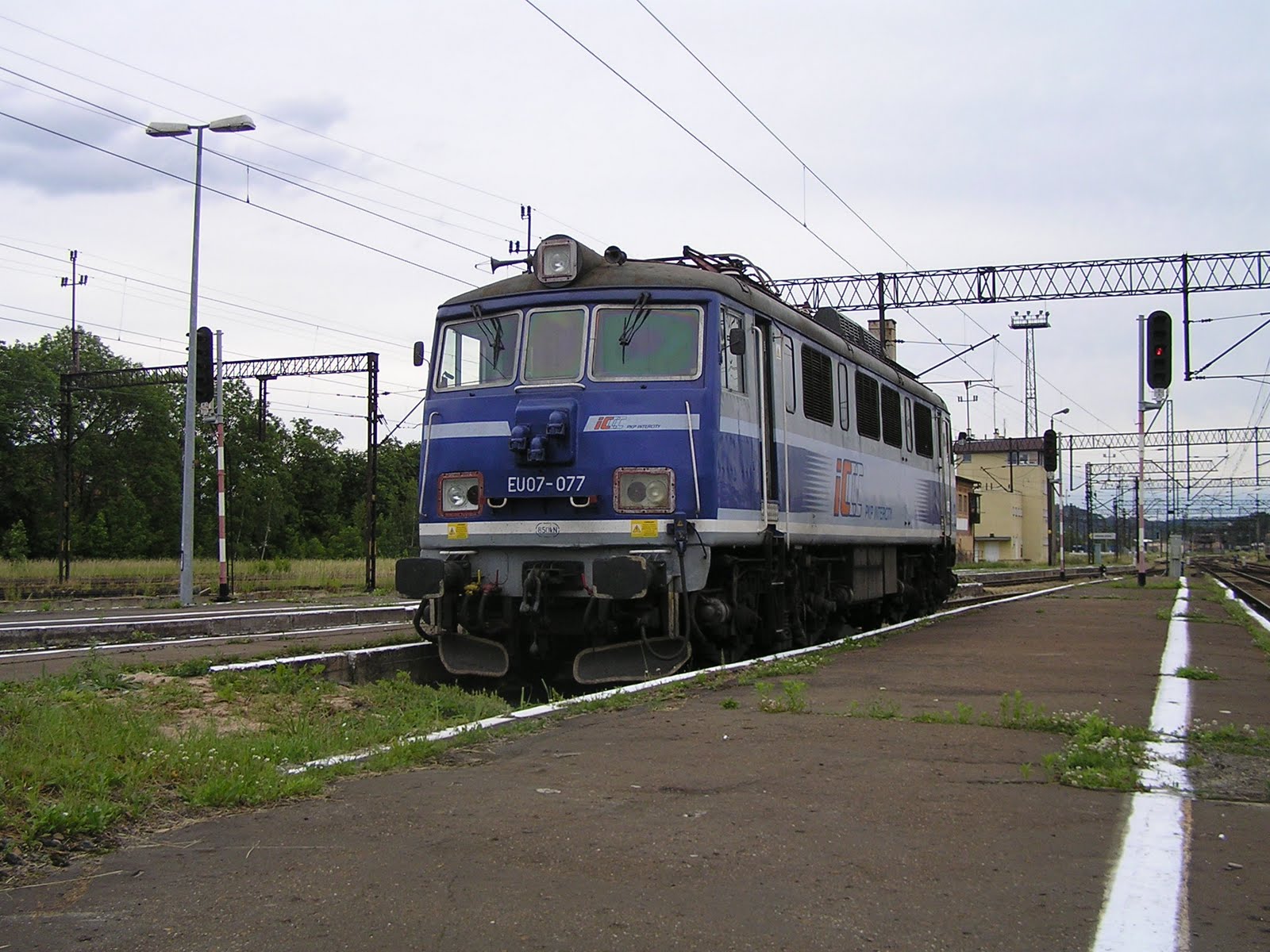 Pociągi pod specjalnym nadzorem: EU07