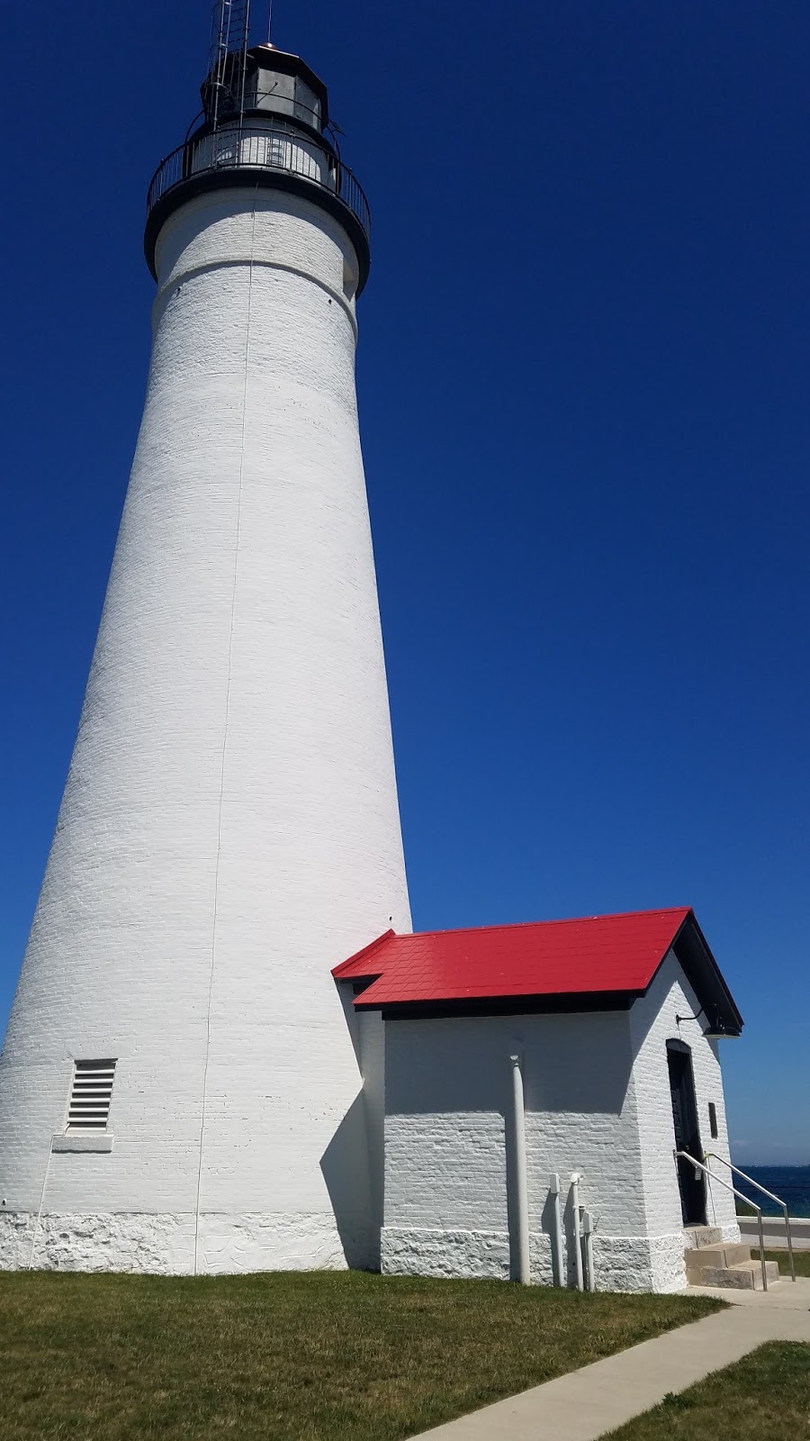 Across North America: Lighthouse Park & Beach in Port Huron Michigan